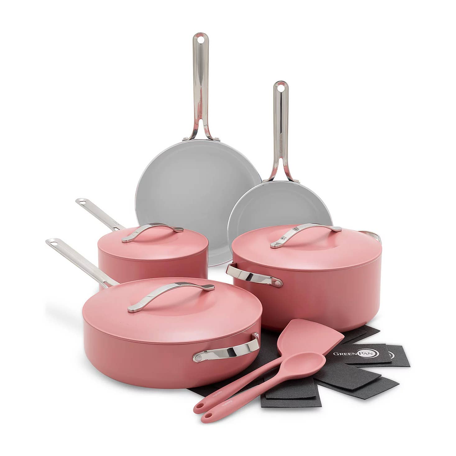 Macy's is selling a $500 cookware set for $170 - TheStreet