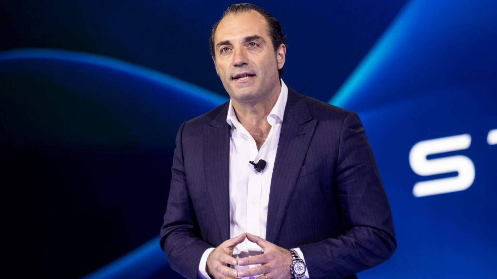 Stellantis forced to delay major decision for troubling reason - TheStreet
