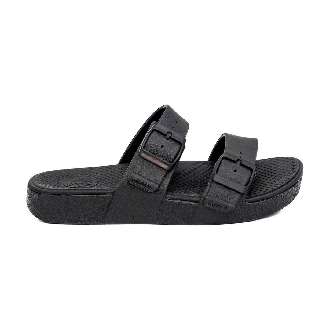 REI is selling $60 cloud sandals in three colors for $36 - TheStreet