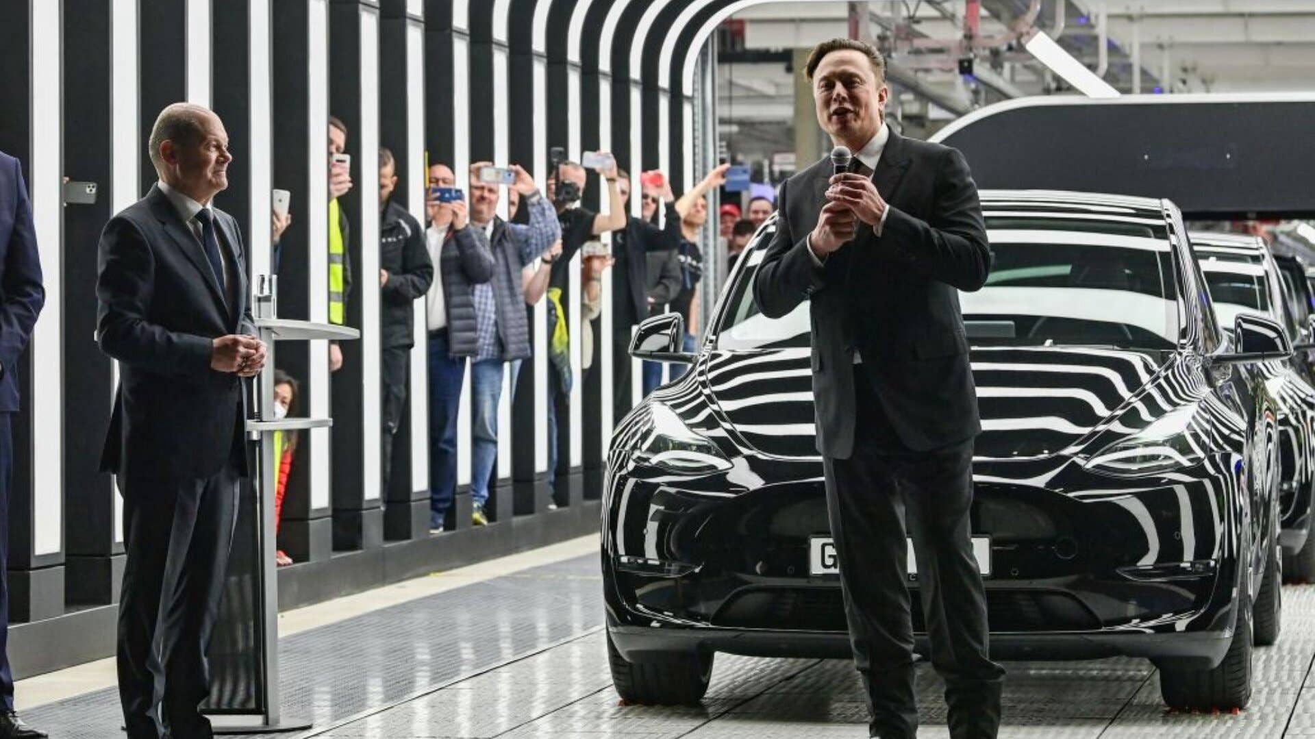Tesla analyst unveils eye-popping stock price target - TheStreet