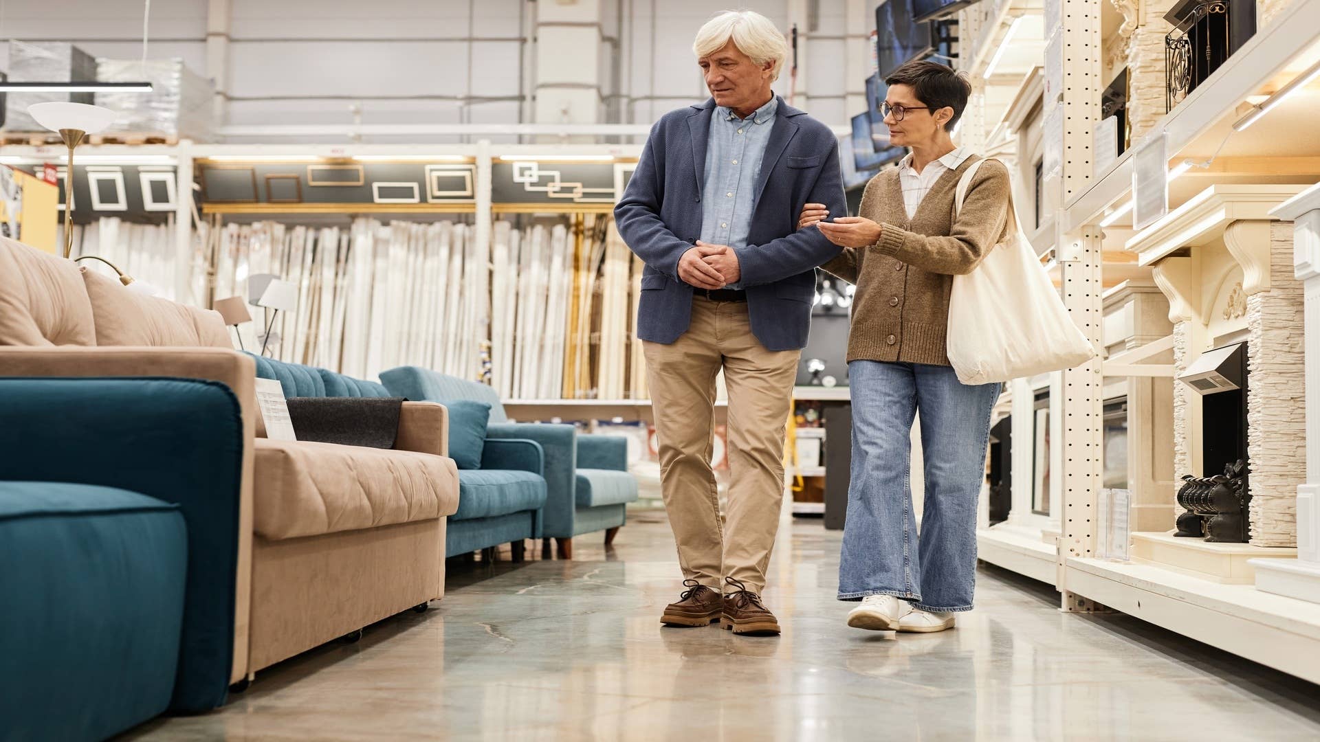 Major sporting goods retailer reduces stores amid industry struggles ...