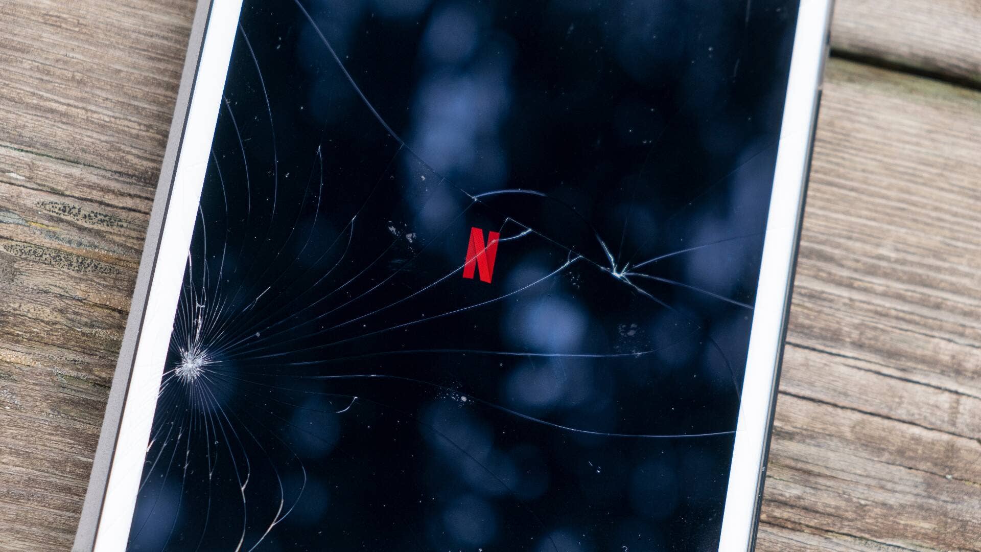 Elon Musk’s Netflix boycott could actually hurt the streamer - TheStreet