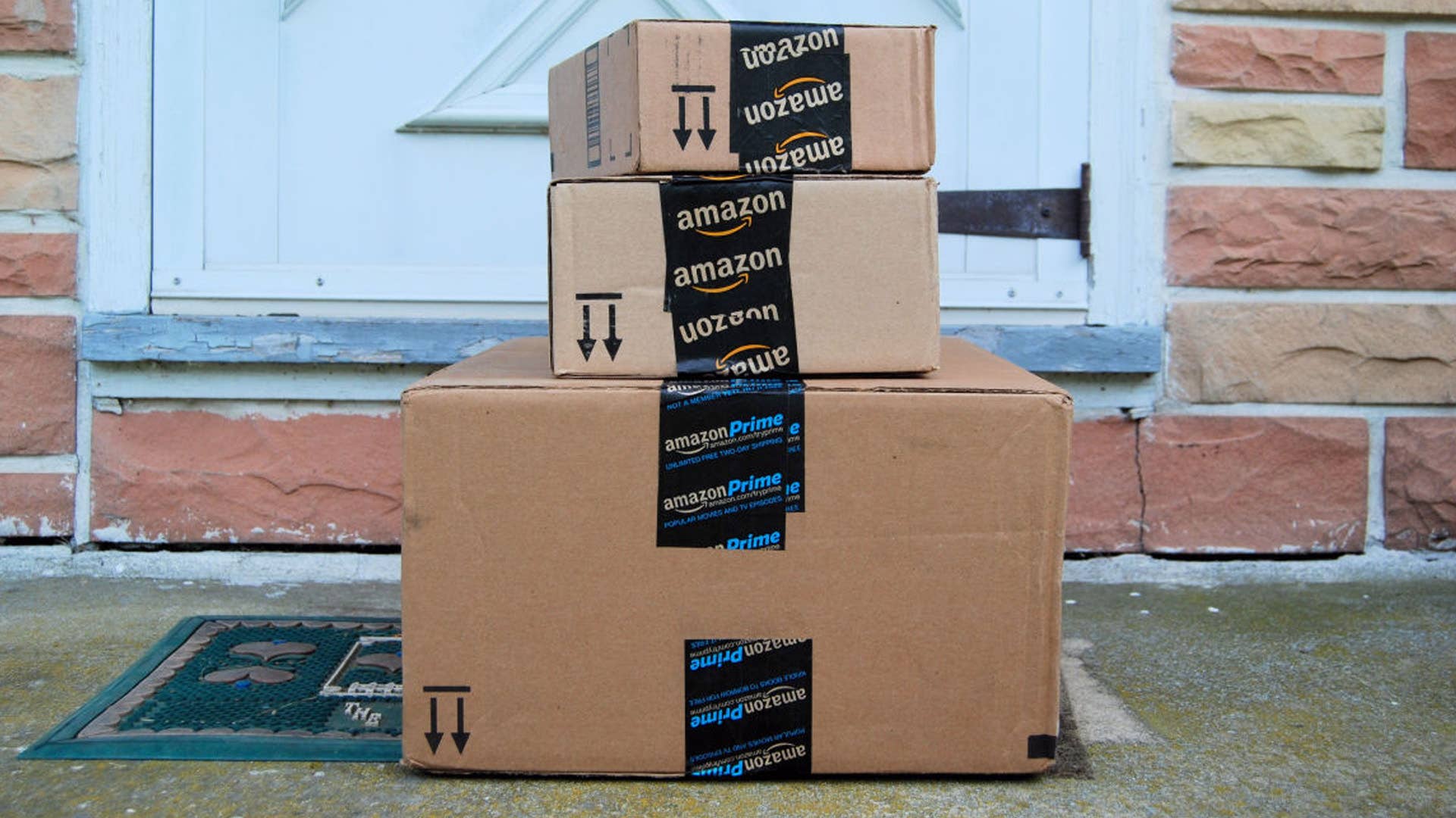 Amazon is selling a $1,900 15.6-inch laptop for $650 - TheStreet