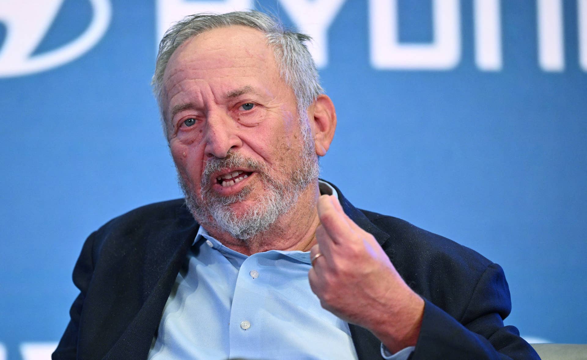 Veteran fund manager delivers blunt words on stock market - TheStreet