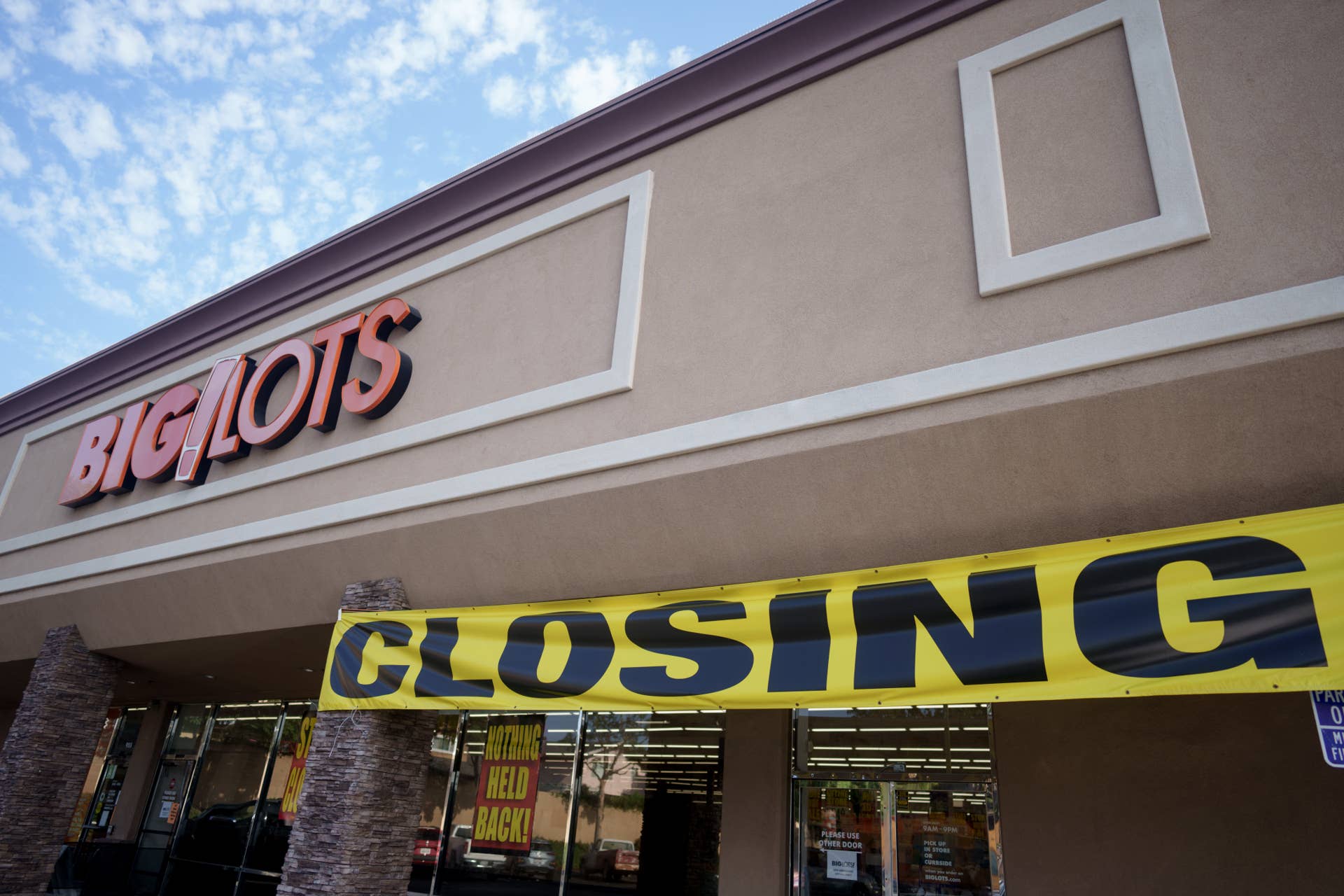 Why so many retail stores are still closing - TheStreet