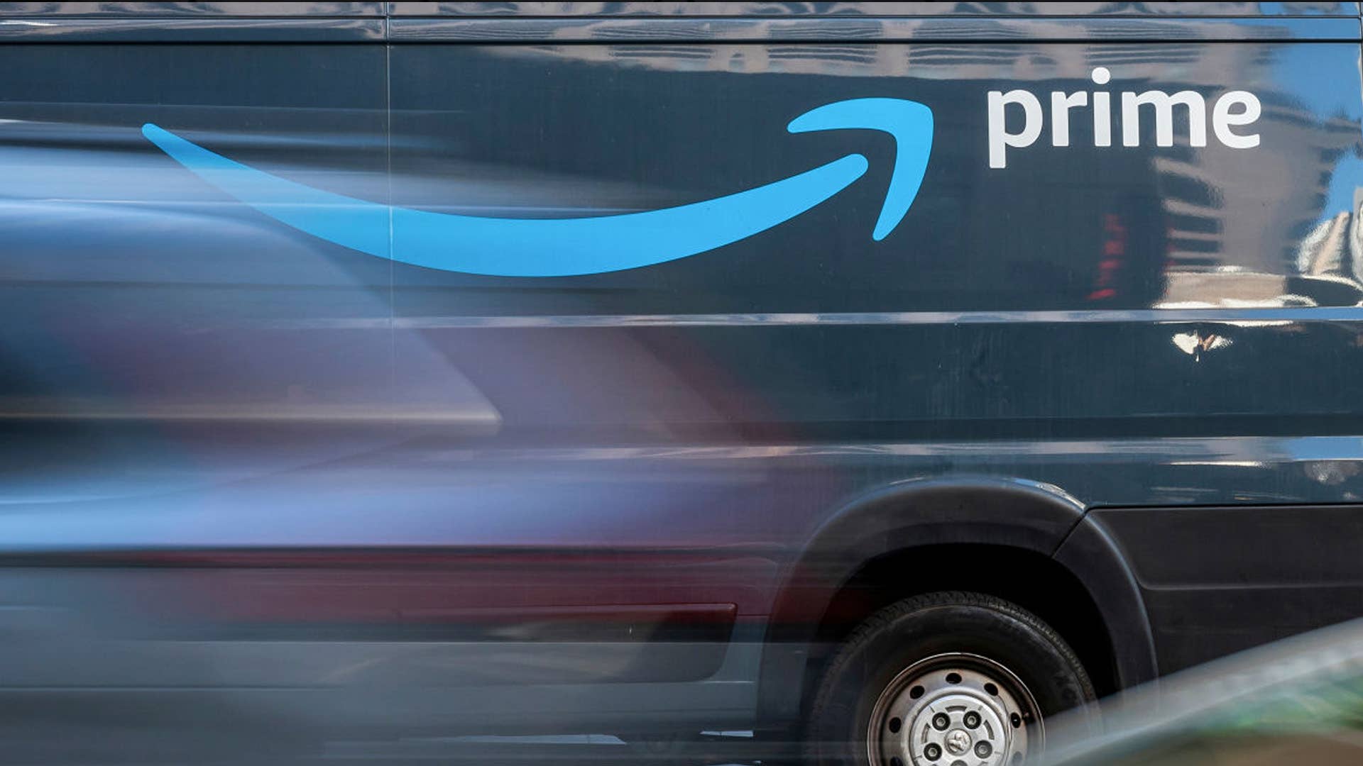 Amazon is selling a $33 laptop backpack for just $15 - TheStreet
