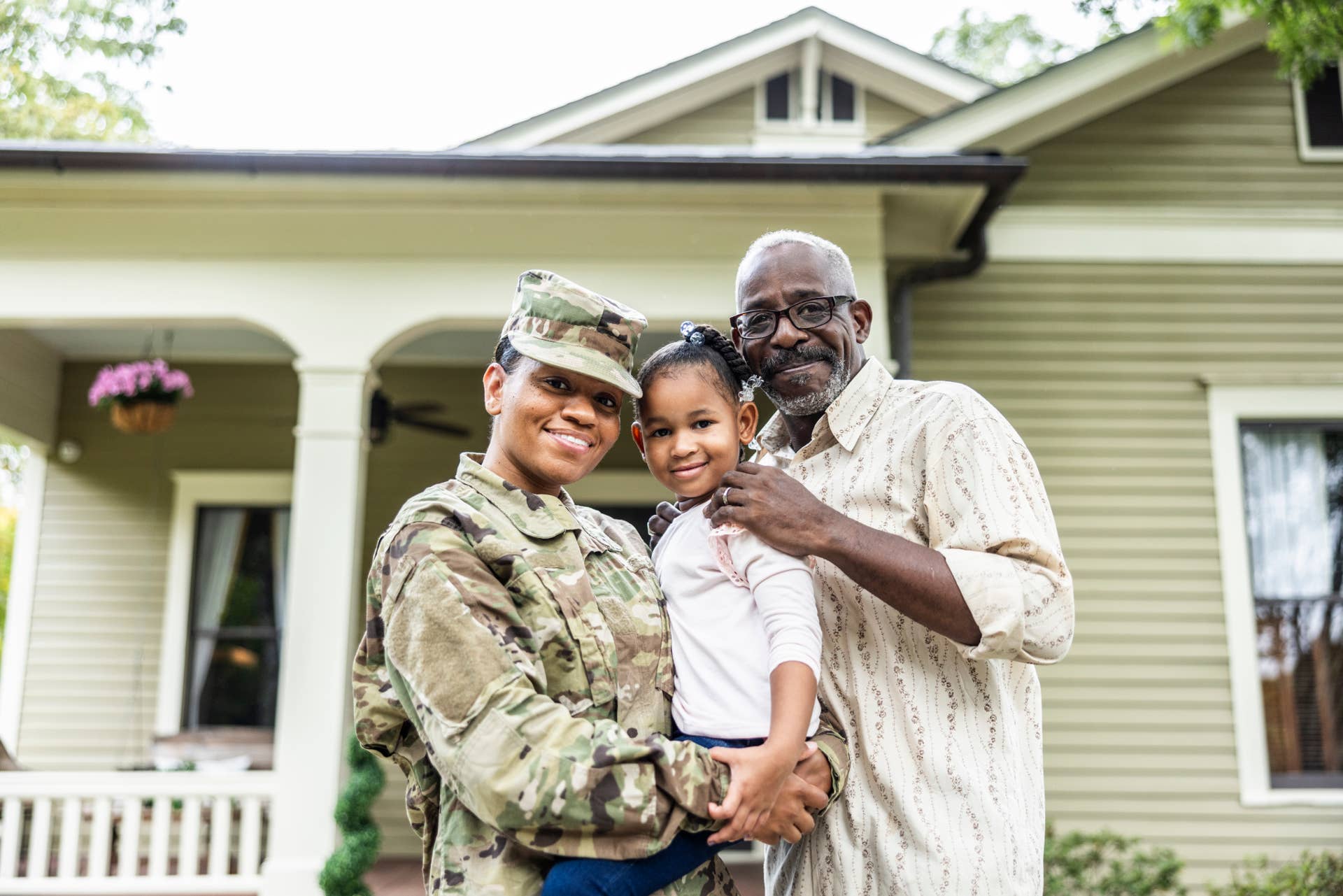 Veterans Day 2024: What’s open, closed and giving away freebies - TheStreet