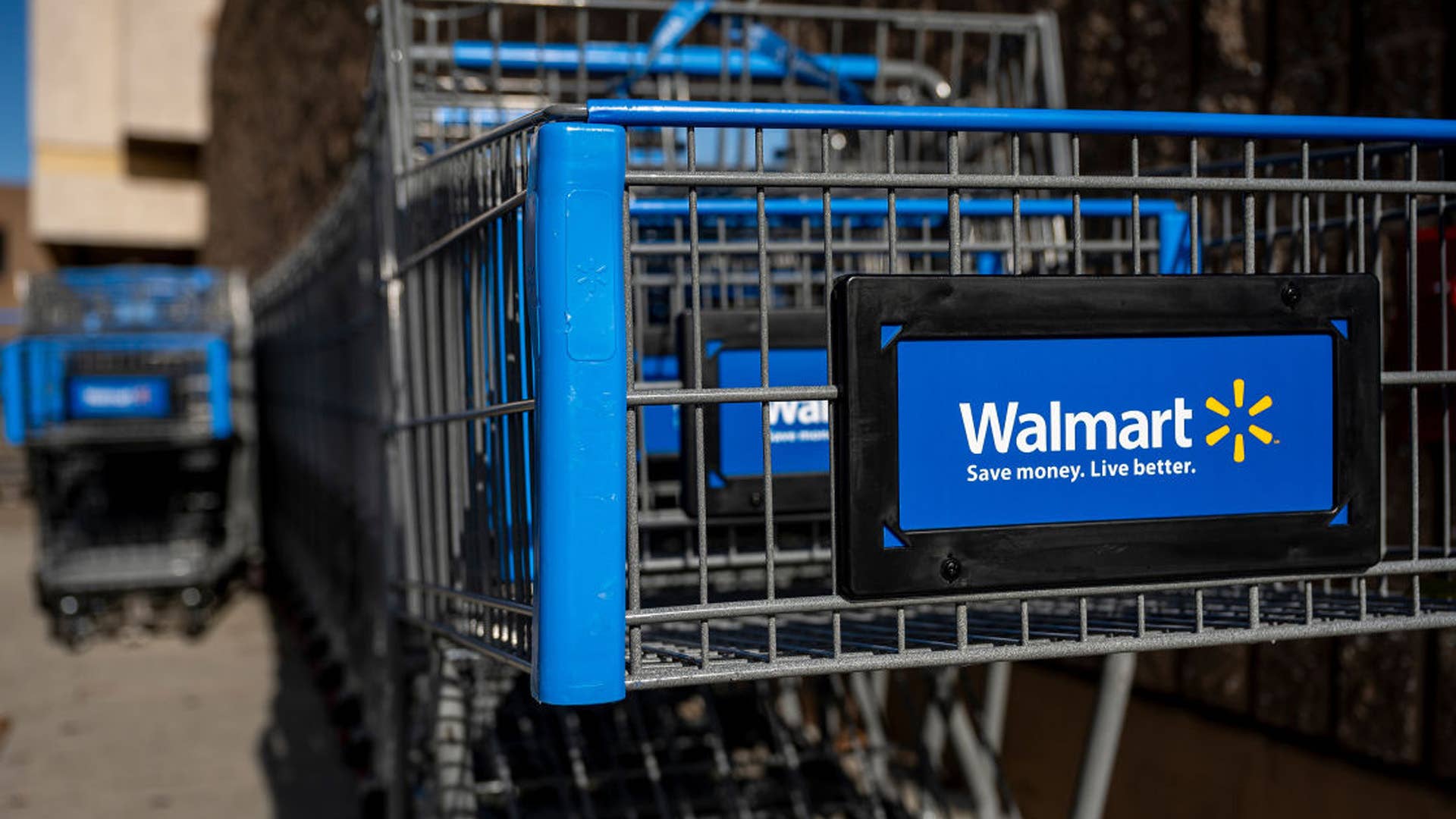 Walmart is selling this $750 hot tub for only $350 - TheStreet