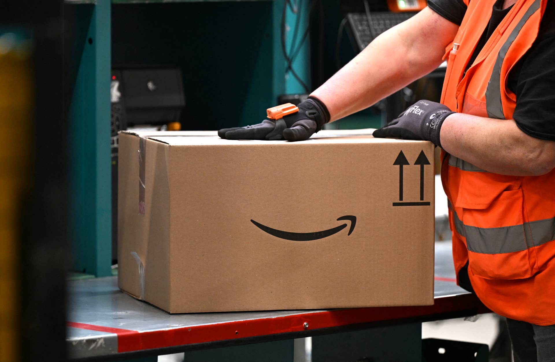Amazon is selling a $160 two-pack of beach chairs for $136 - TheStreet