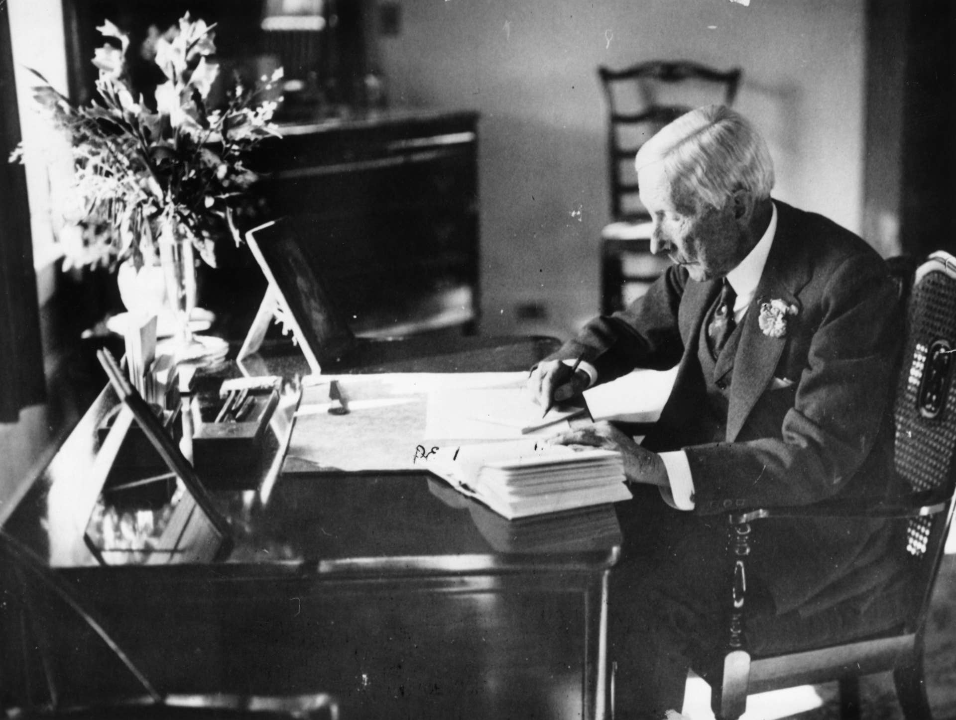10 people who have lived the American Dream - TheStreet