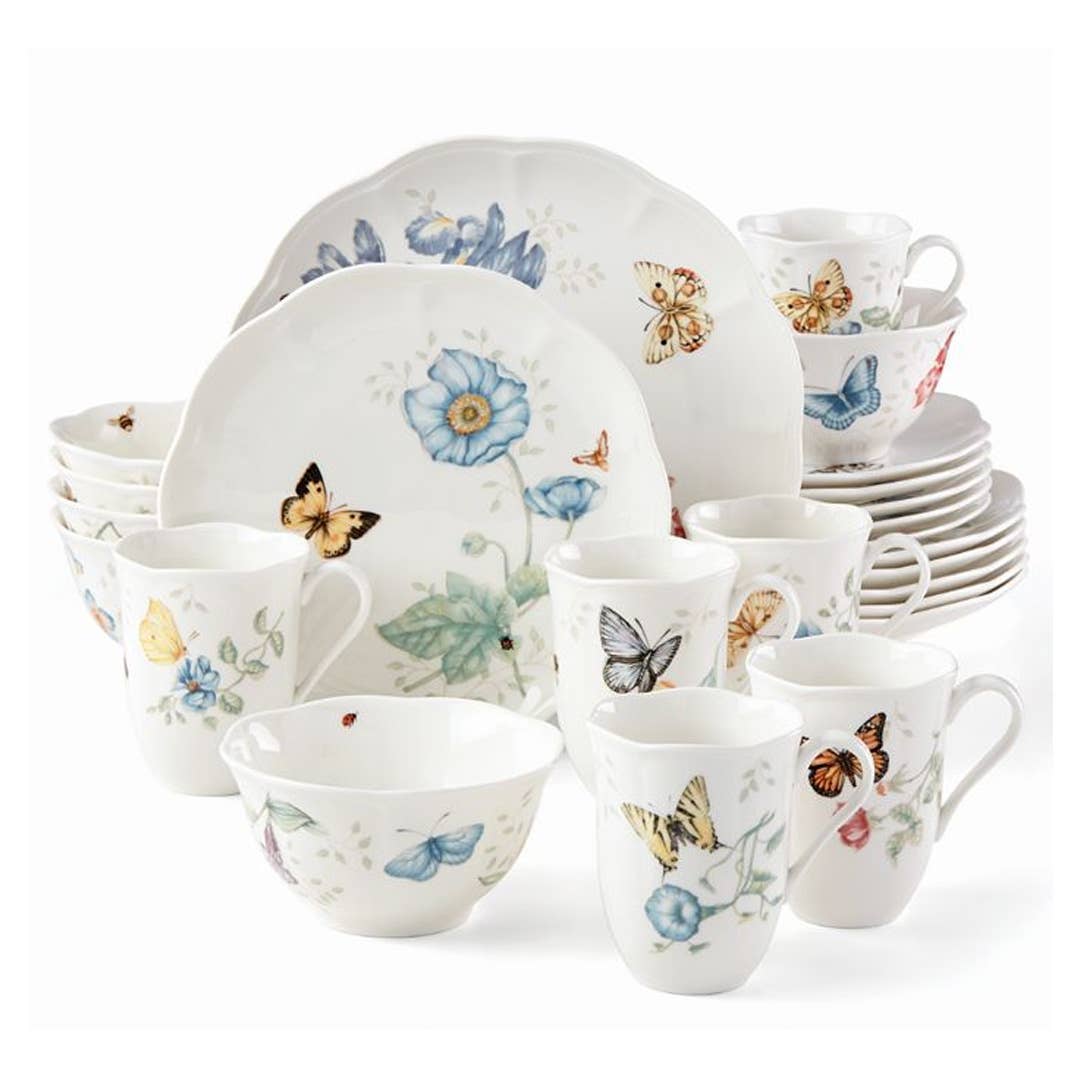 Macy's is selling a $600 Lenox dinnerware set for $170 - TheStreet