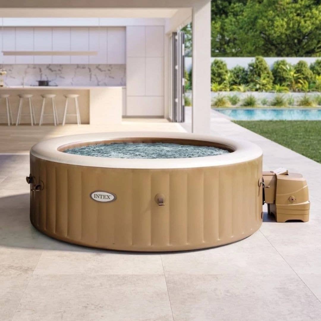 Walmart is selling this $750 hot tub for only $350 - TheStreet
