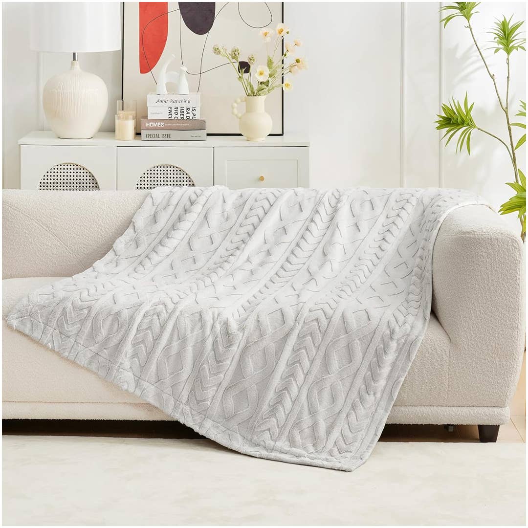 Amazon is selling a $50 faux fur blanket for $14 now - TheStreet