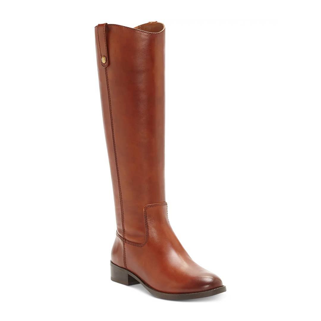 Macy's is selling a $190 pair of leather boots for $76 - TheStreet