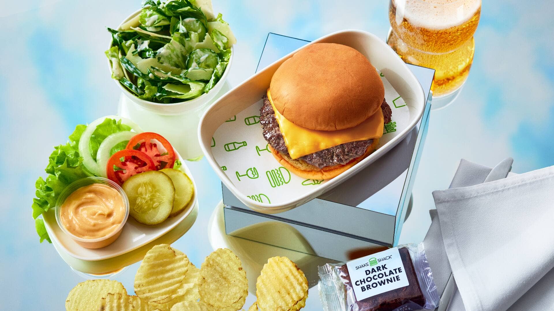 Delta to make a food change travelers are sure to love - TheStreet