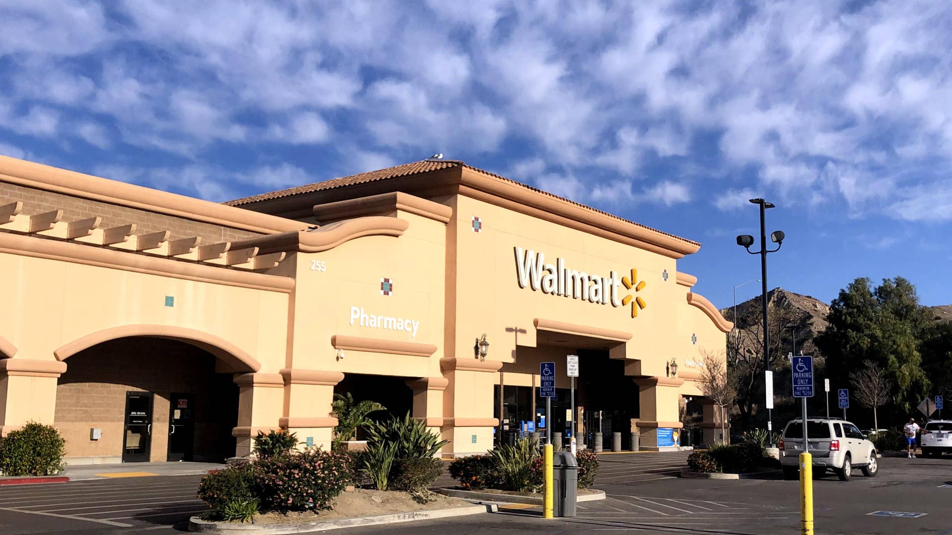 Walmart's bestselling $399 recliner is now $230 - TheStreet