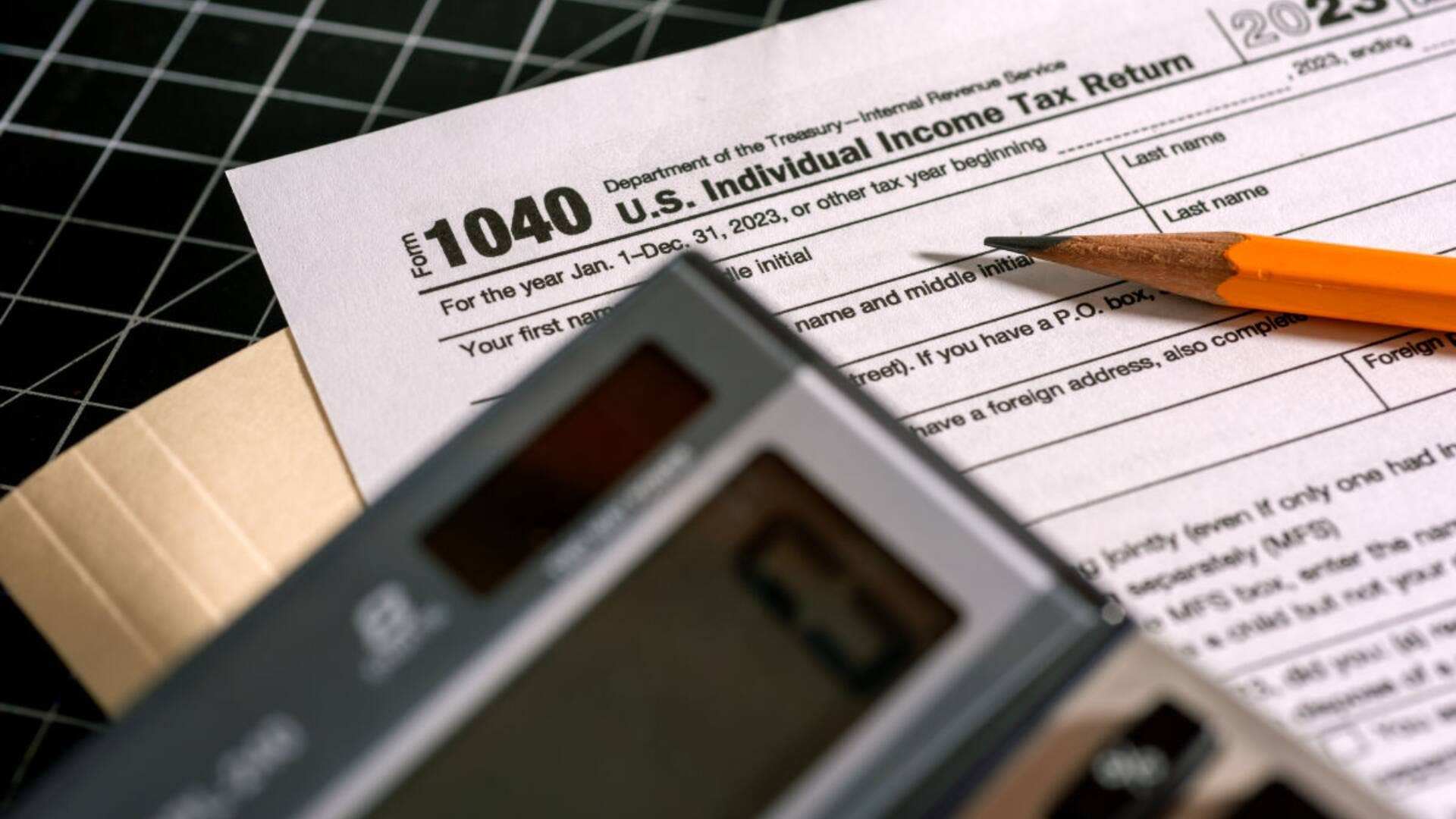 IRS quietly makes concerning hiring change after massive layoffs ...