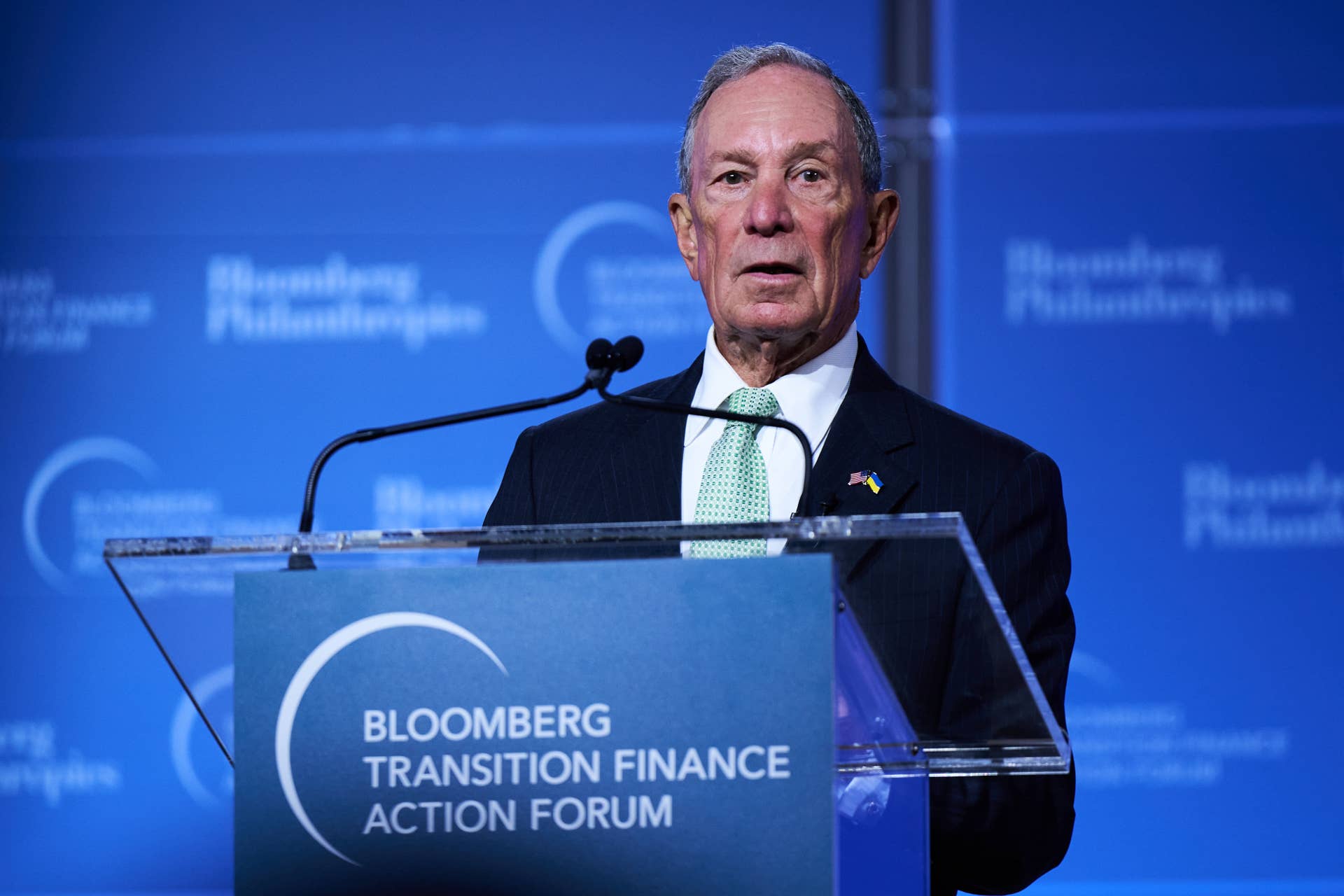 Billionaire Michael Bloomberg sends hard-nosed message on economy ...