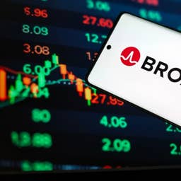 Analysts revisit Broadcom stock price targets after Q1 earnings ...