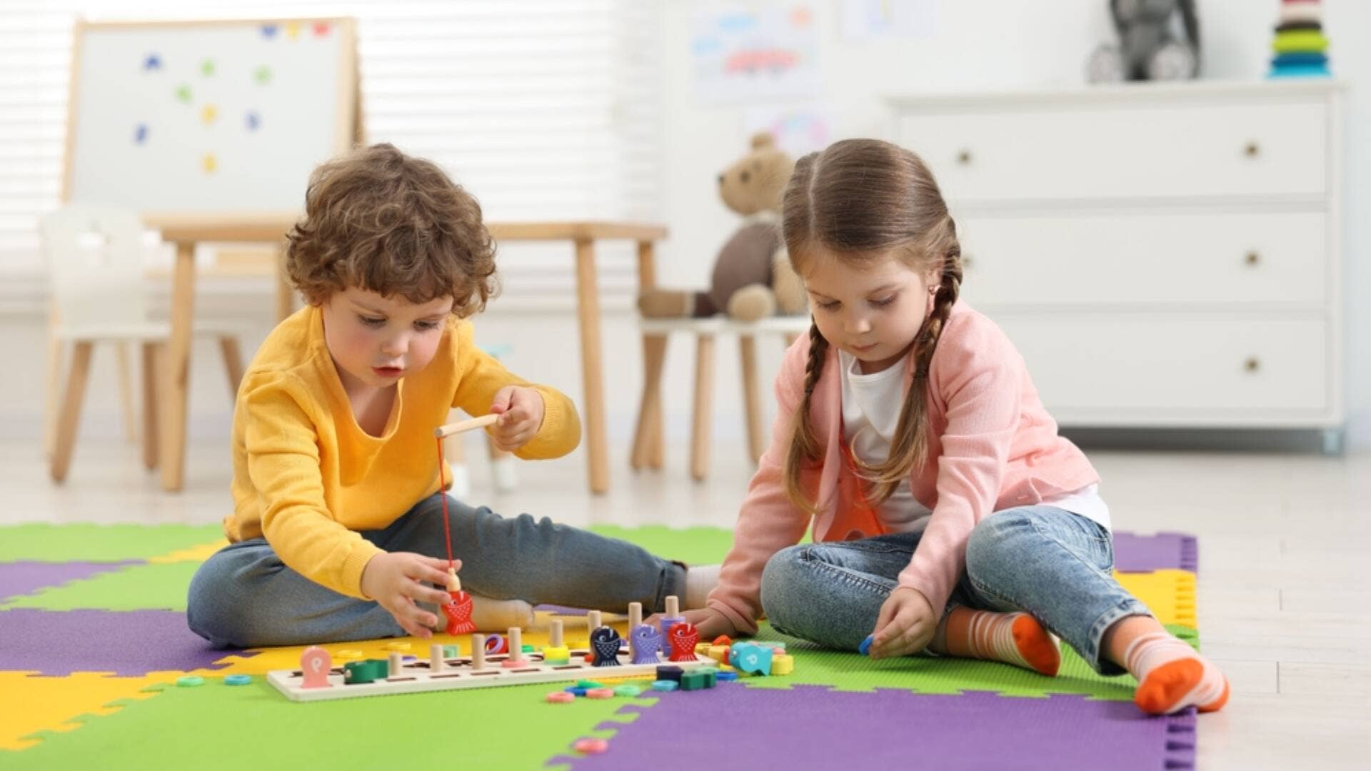 Struggling children’s retailer closing 150 stores, slashes jobs - TheStreet