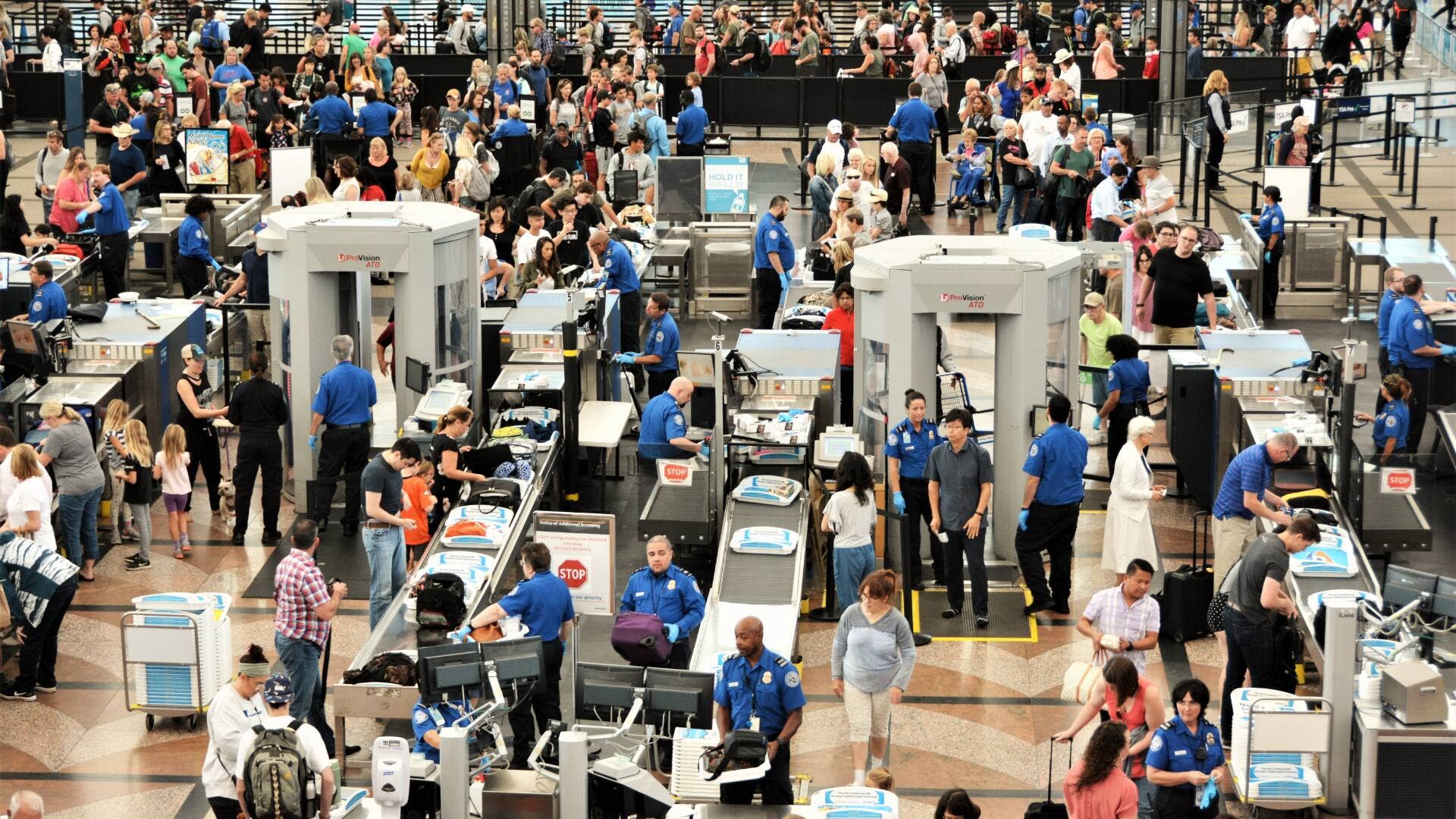 A TSA nightmare is leaving travelers stranded in hours-long security ...