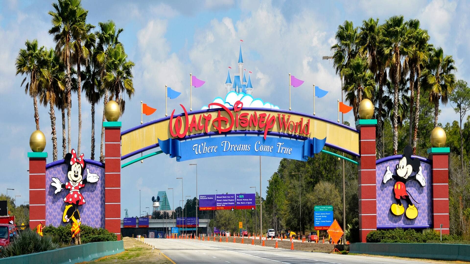 Disney theme parks face unexpected loss after controversy - TheStreet