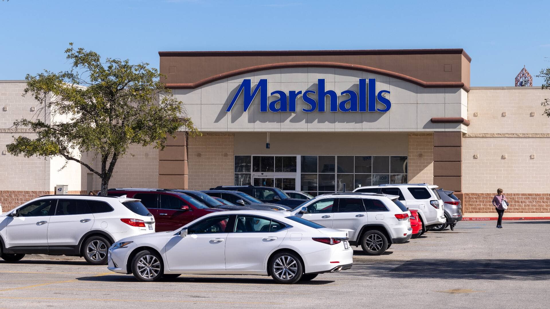 Marshalls is selling a $100 farmhouse quilt for $60 - TheStreet