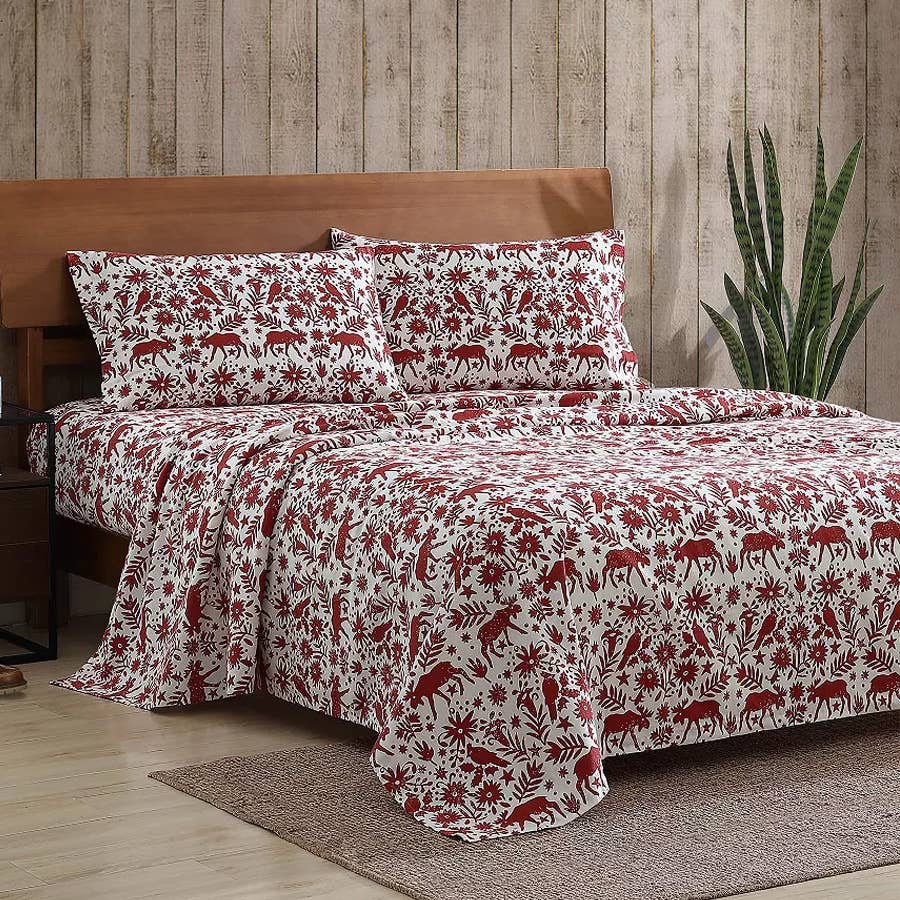 Macy's is selling a $135 flannel sheet set for only $30 - TheStreet