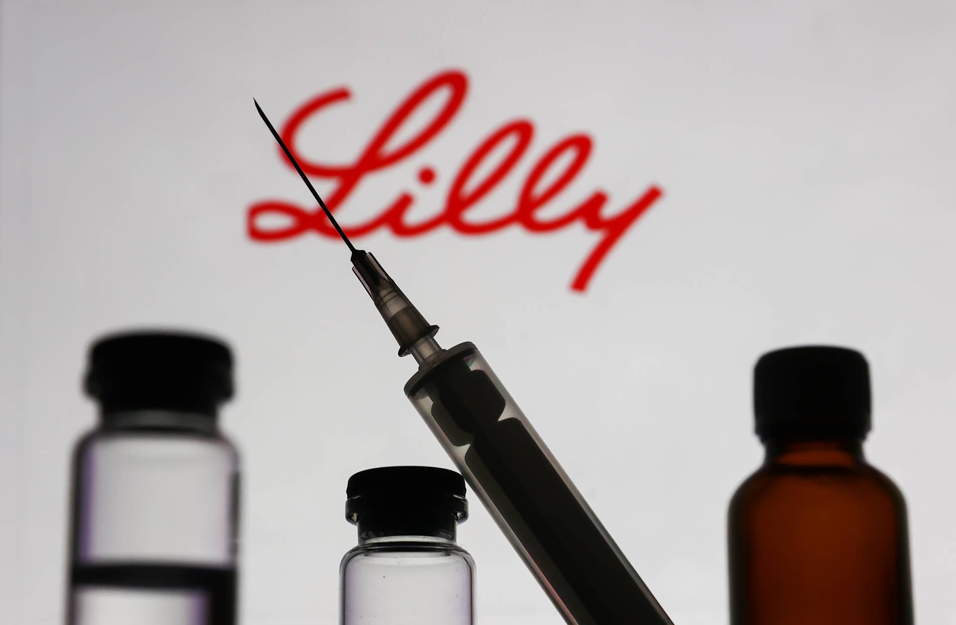 Top analyst drops jaw-dropping price target on Eli Lilly stock - TheStreet