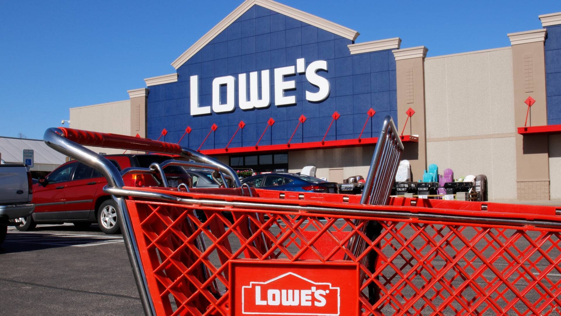Lowe's has a Craftsman tool set and cabinet on sale - TheStreet