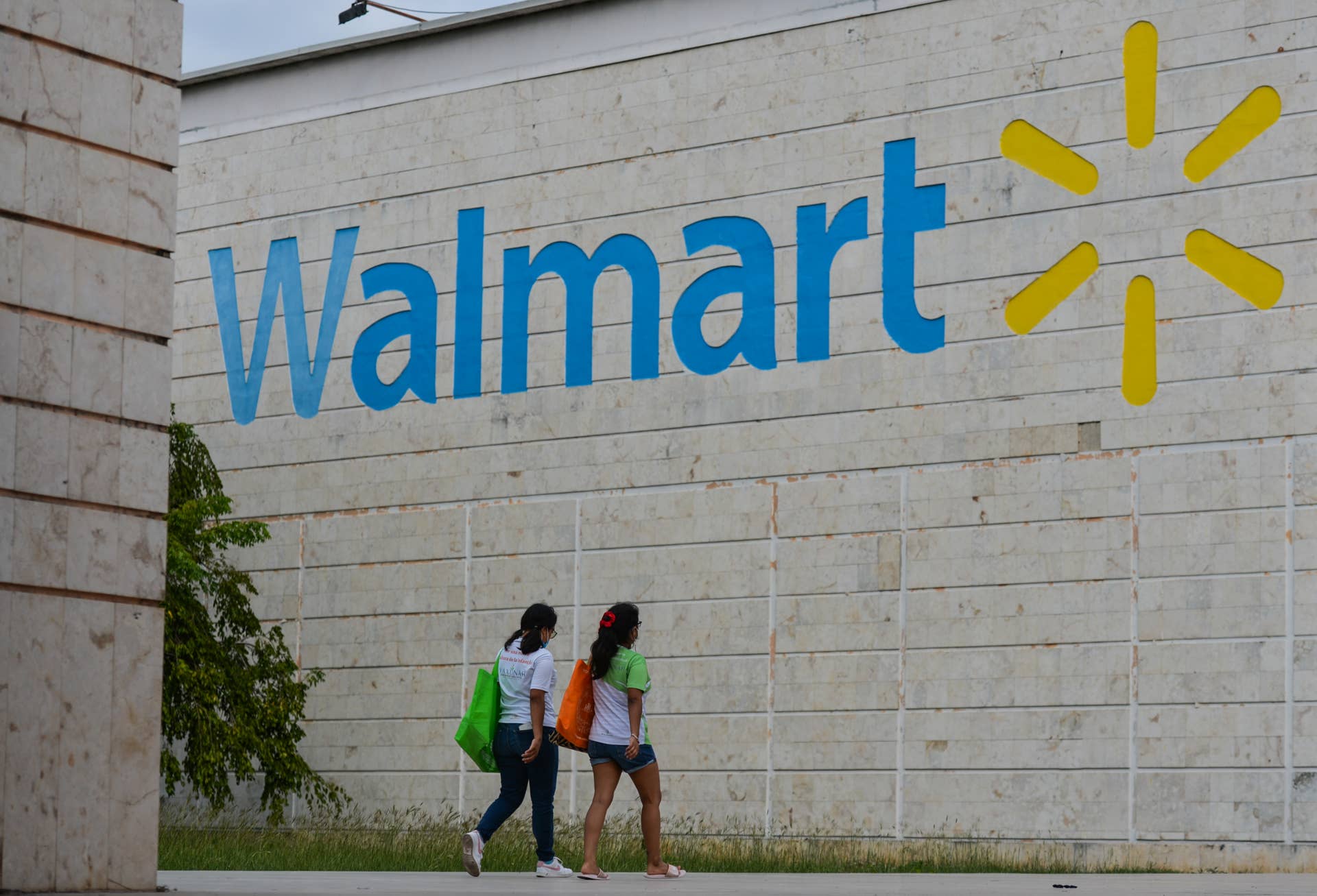 Walmart is selling a $344 Blackstone griddle for $297 - TheStreet