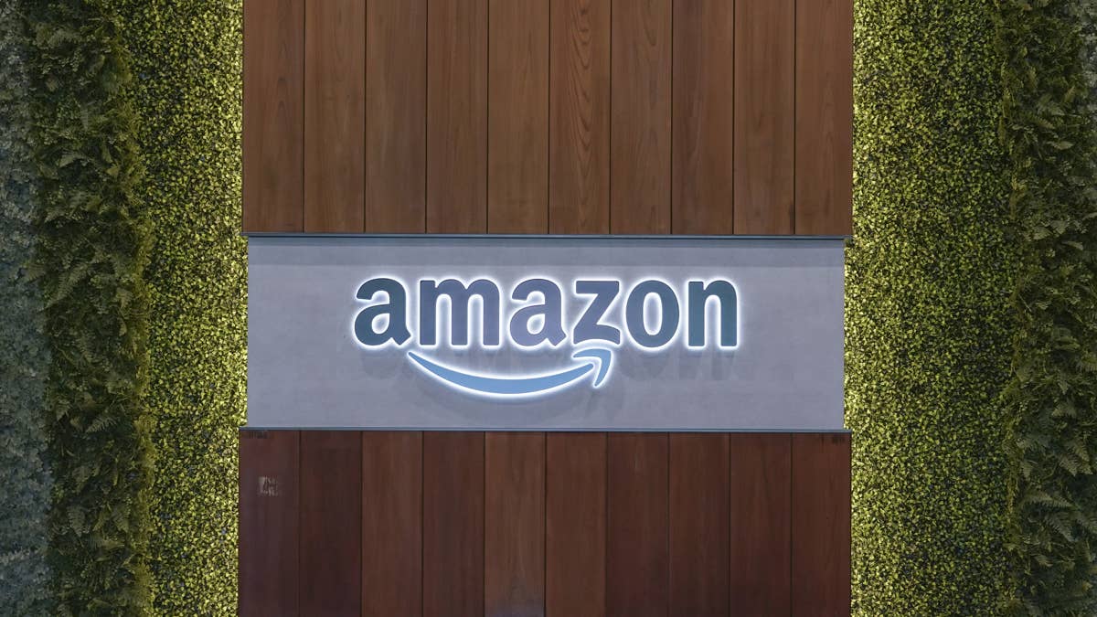 Amazon is selling a $40 waterproof outdoor rug for $24 - TheStreet