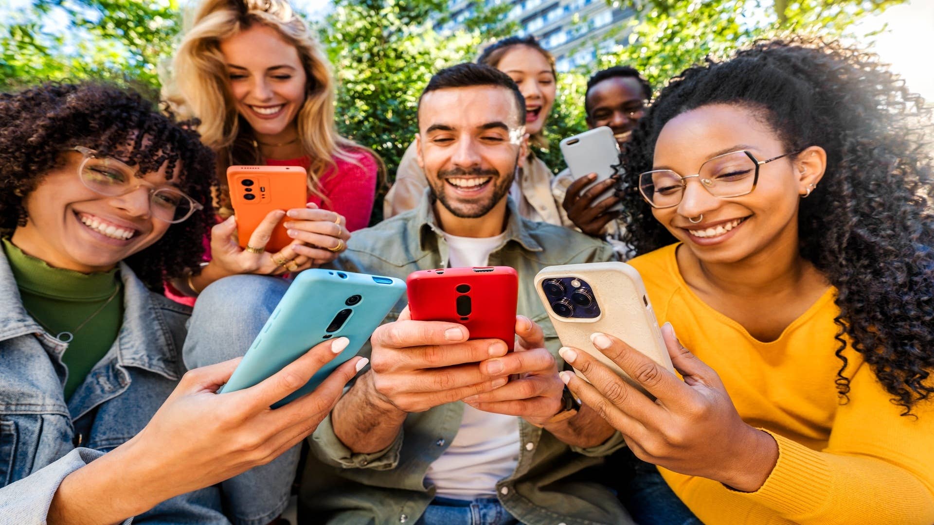 Closed social media app people loved makes unexpected comeback - TheStreet