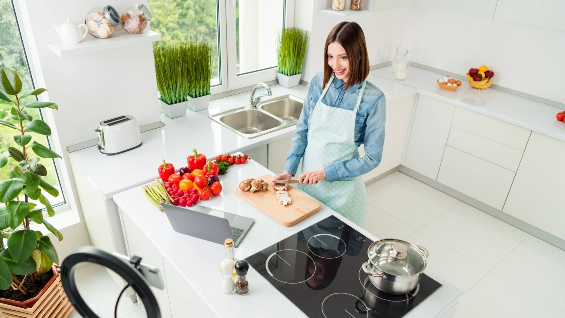 Digital cooking and recipe brand files for Chapter 11 following staff ...