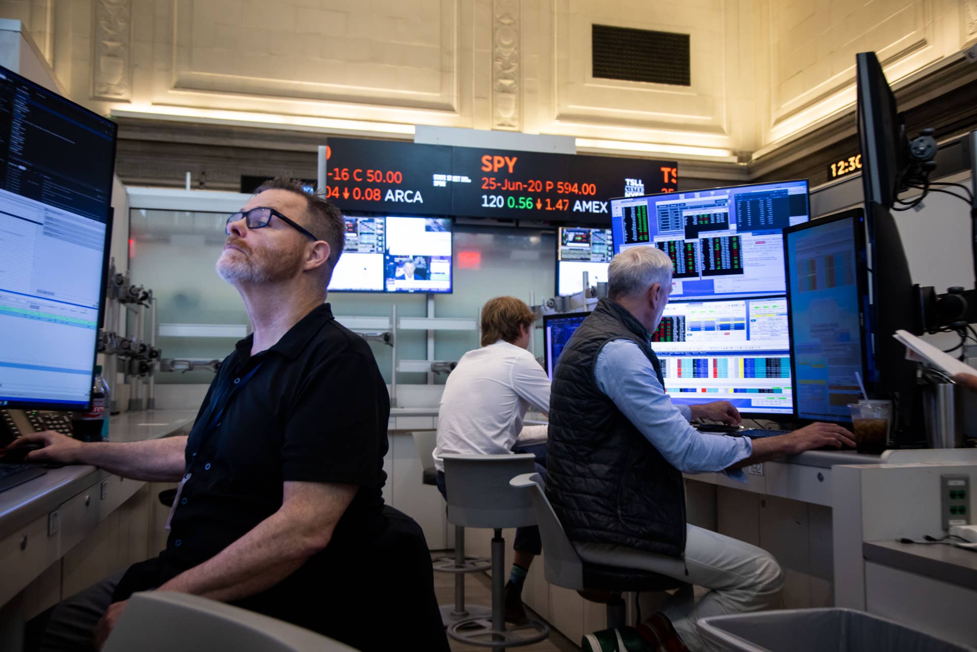 Bank of America shares S&P 500 warning for 2026 - TheStreet