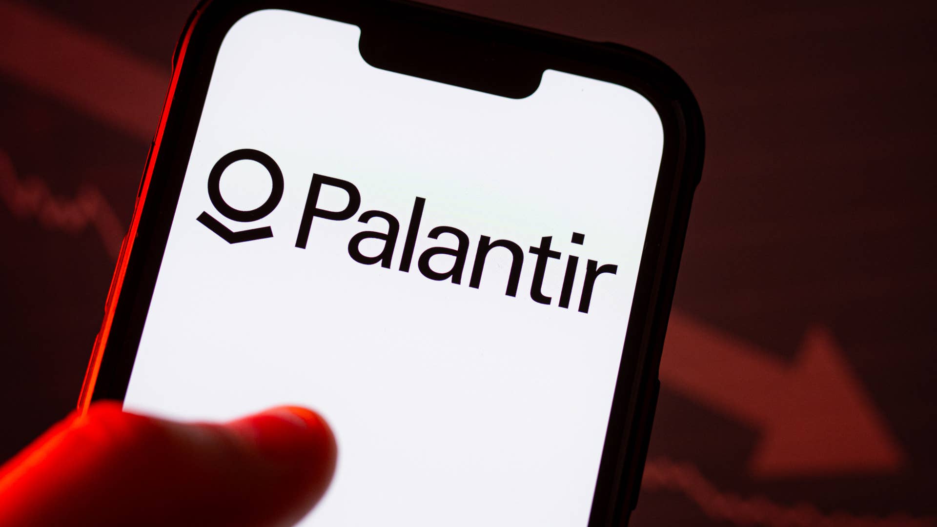 Veteran analyst sounds alarm on Palantir stock after Venezuela raid ...