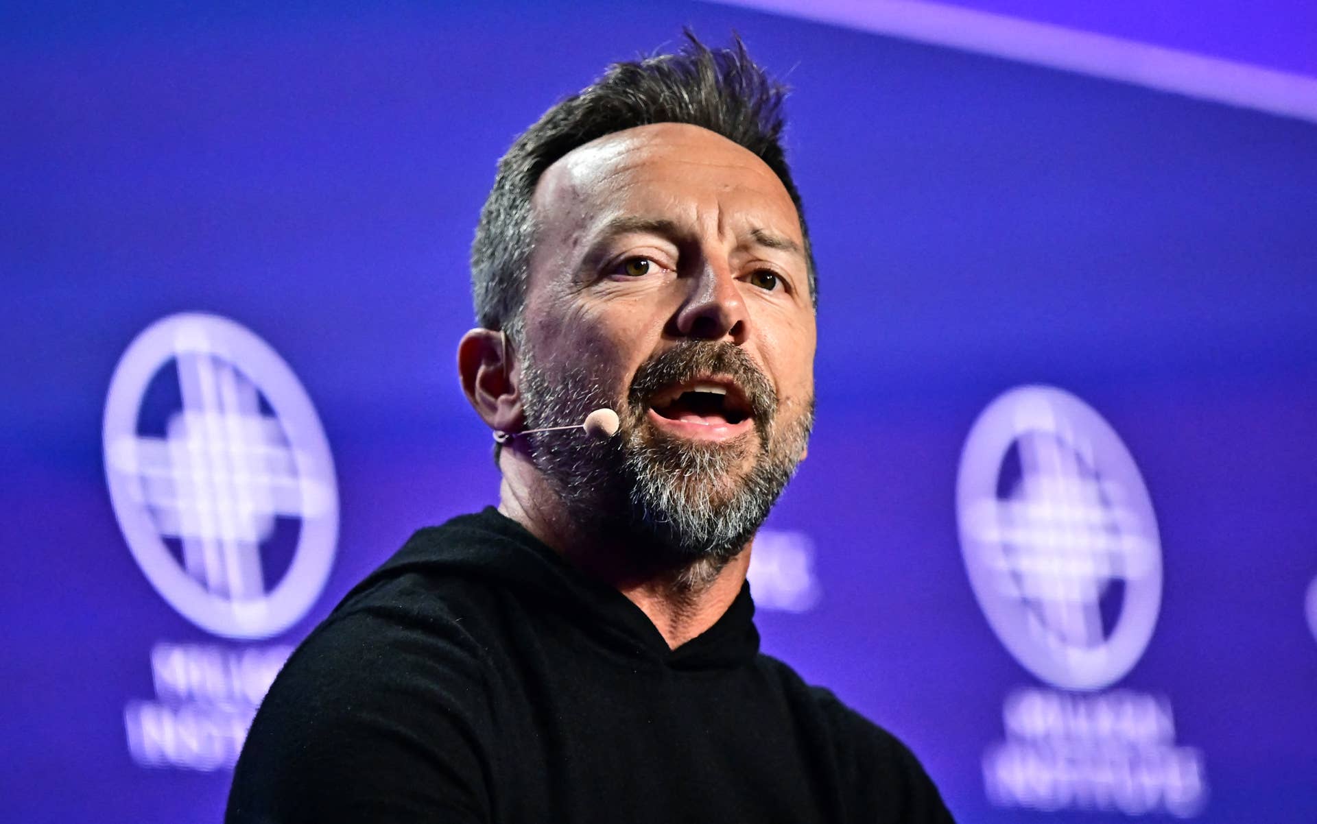 Brad Gerstner is leaning into a risky AI stock most investors are ...