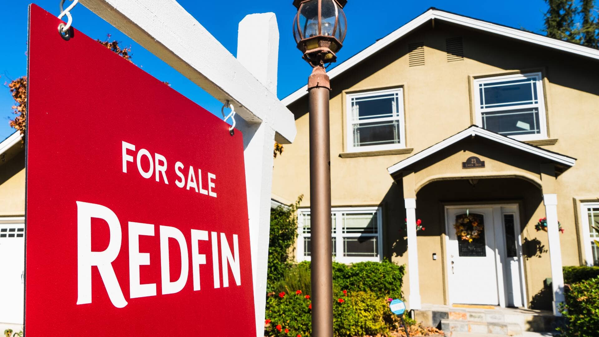 Buyers receive new advice for finding good home deals in 2026 - TheStreet