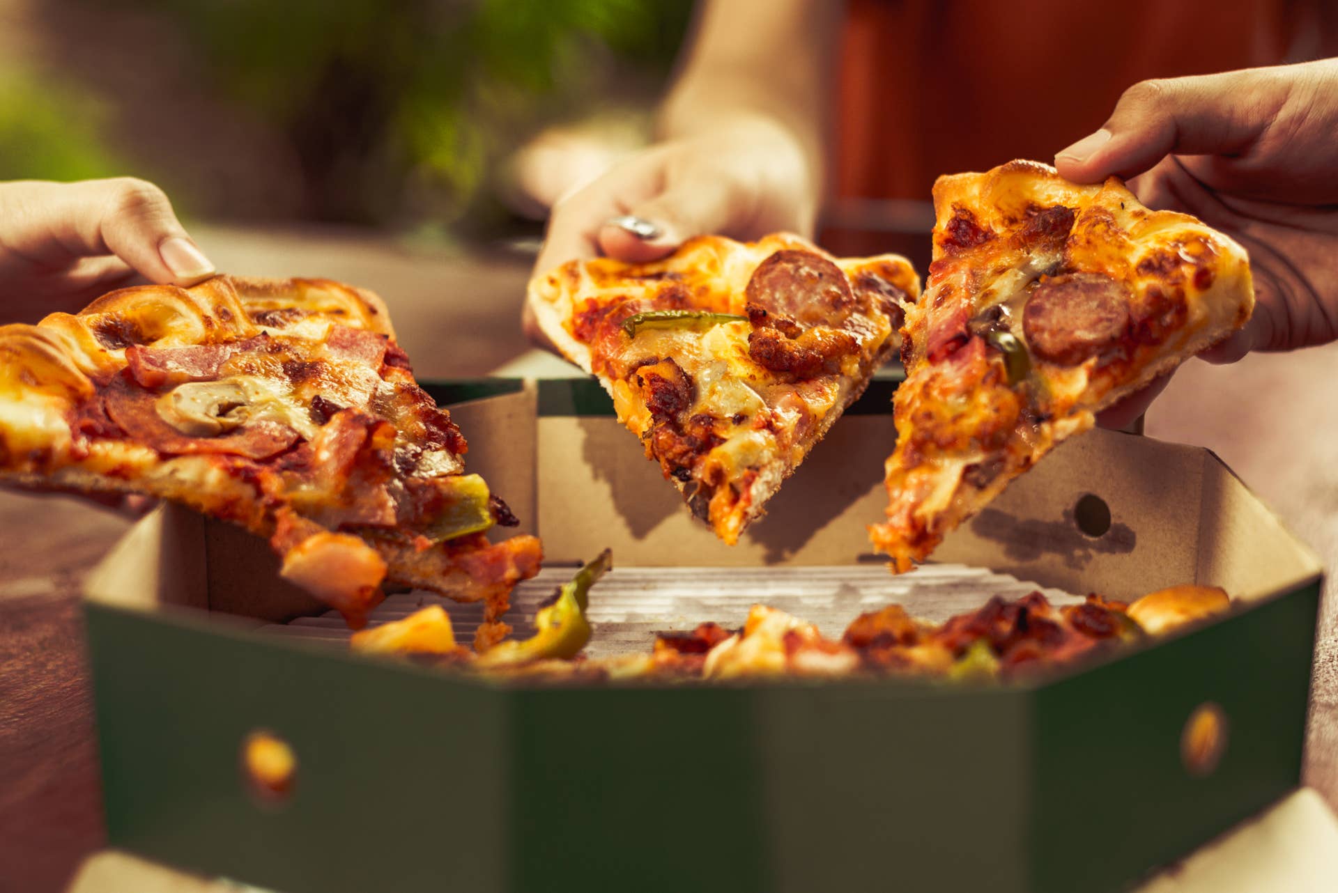 Papa Johns sees three alarming shifts in customer behavior - TheStreet