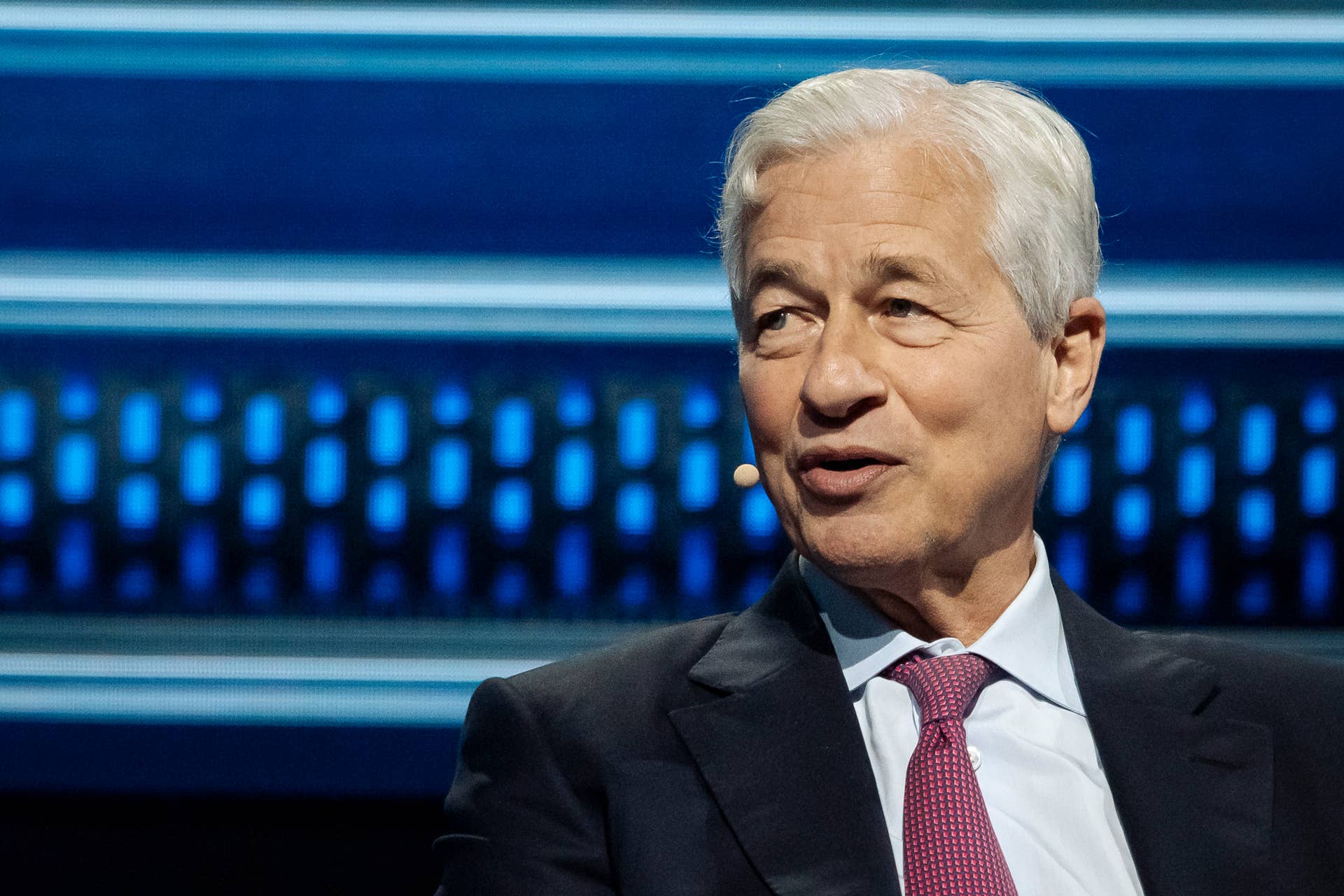 JP Morgan CEO issues stark warning on U.S. national debt - TheStreet