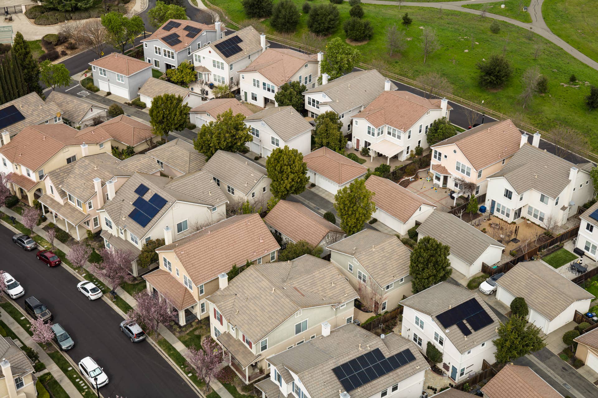 J.P. Morgan predicts what's next for mortgage rates, housing market ...