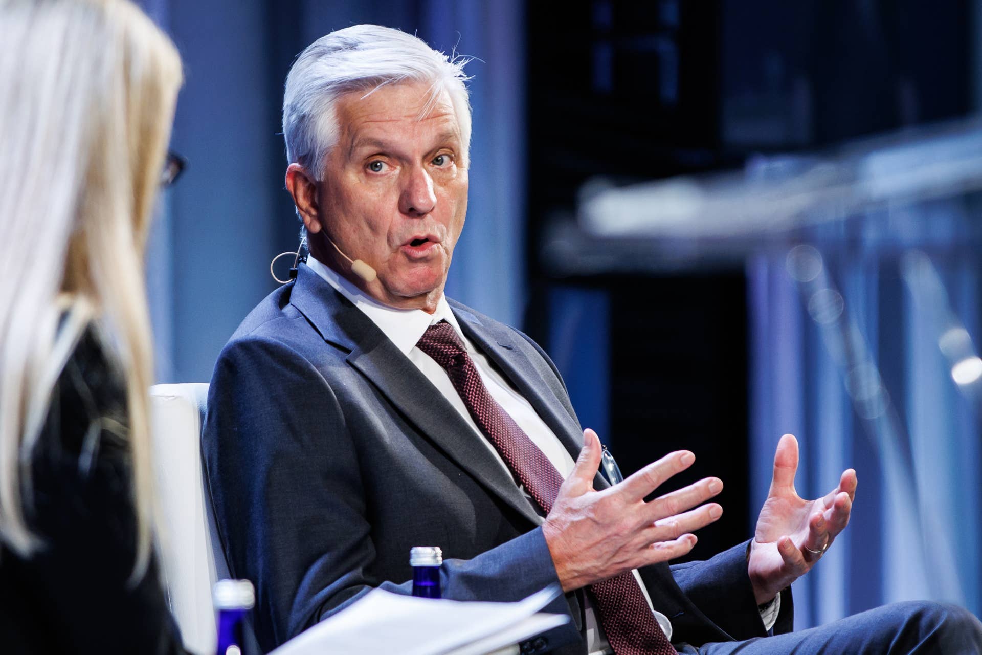 Fed Official Blasts Rate Pause: Waller Warns of Job Market Risks ...