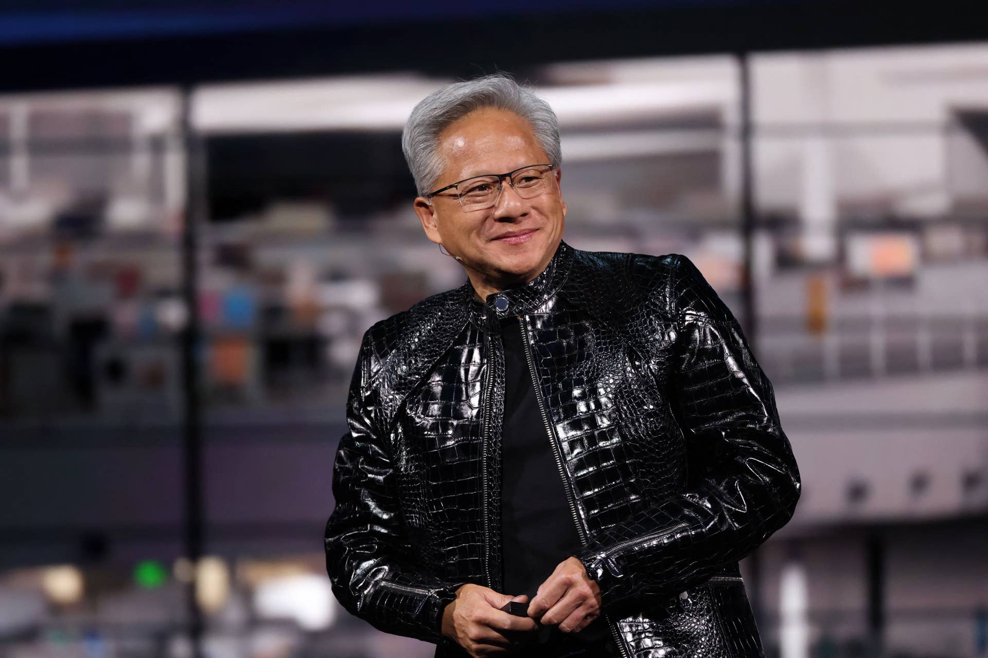 Nvidia and Broadcom: Veteran Analyst Says Own These 2 AI Stocks | NVDA ...
