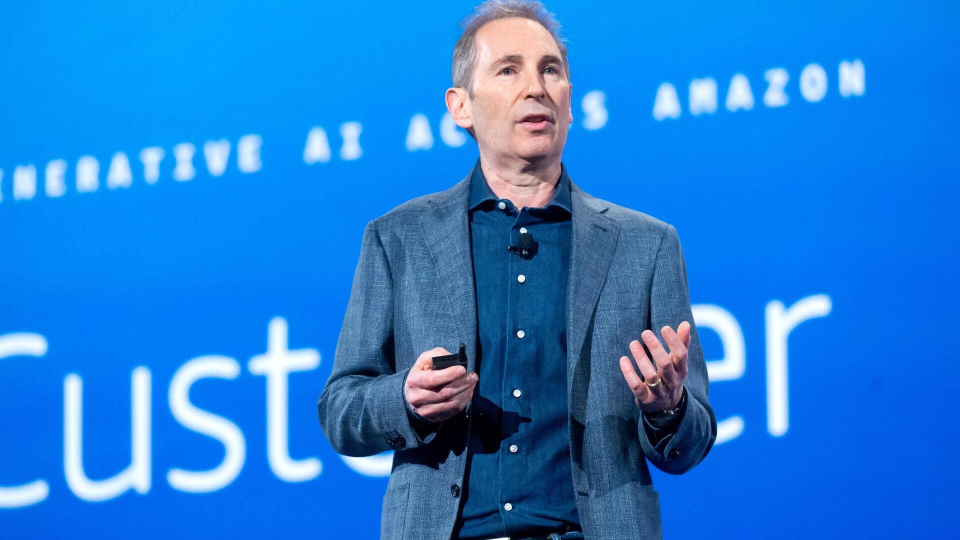 Amazon stock fires rare technical signal after $470B tumble | AMZN ...