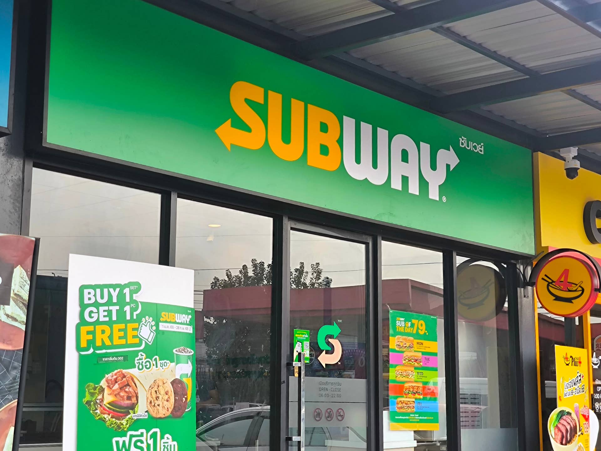 Subway drops its free sub offer, angering loyal customers - TheStreet
