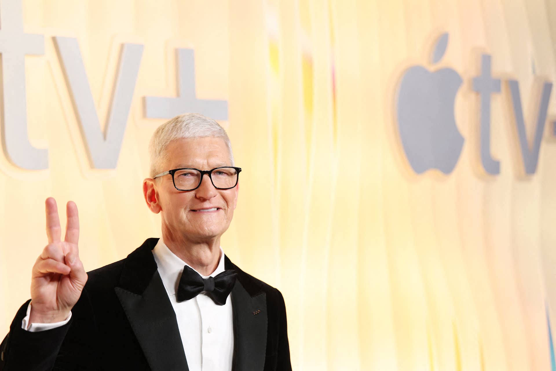 Apple just fired warning shot that could reshape 2026 iPhone cycle ...