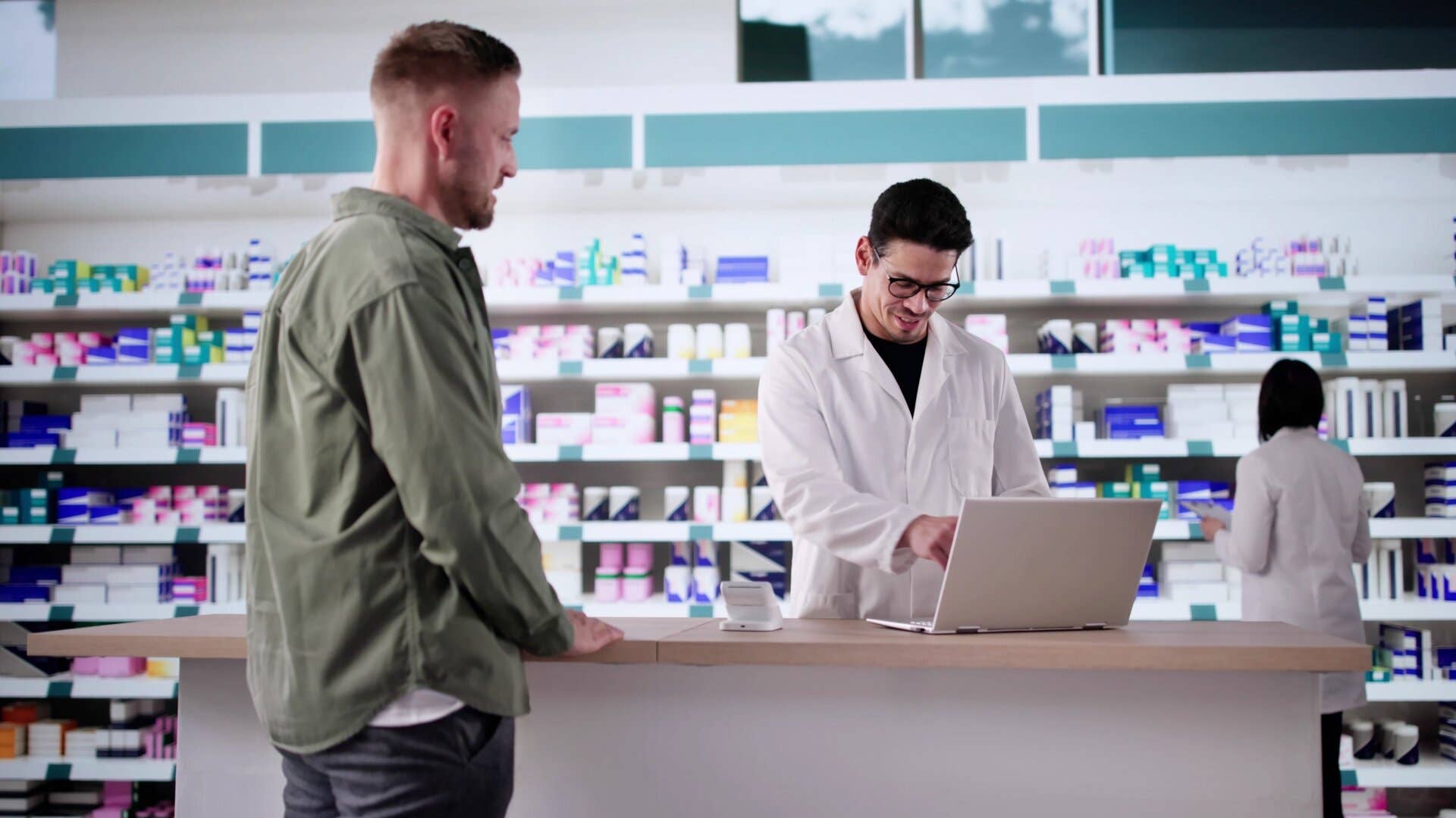 Pharmacy closures keep piling up across the U.S. - TheStreet