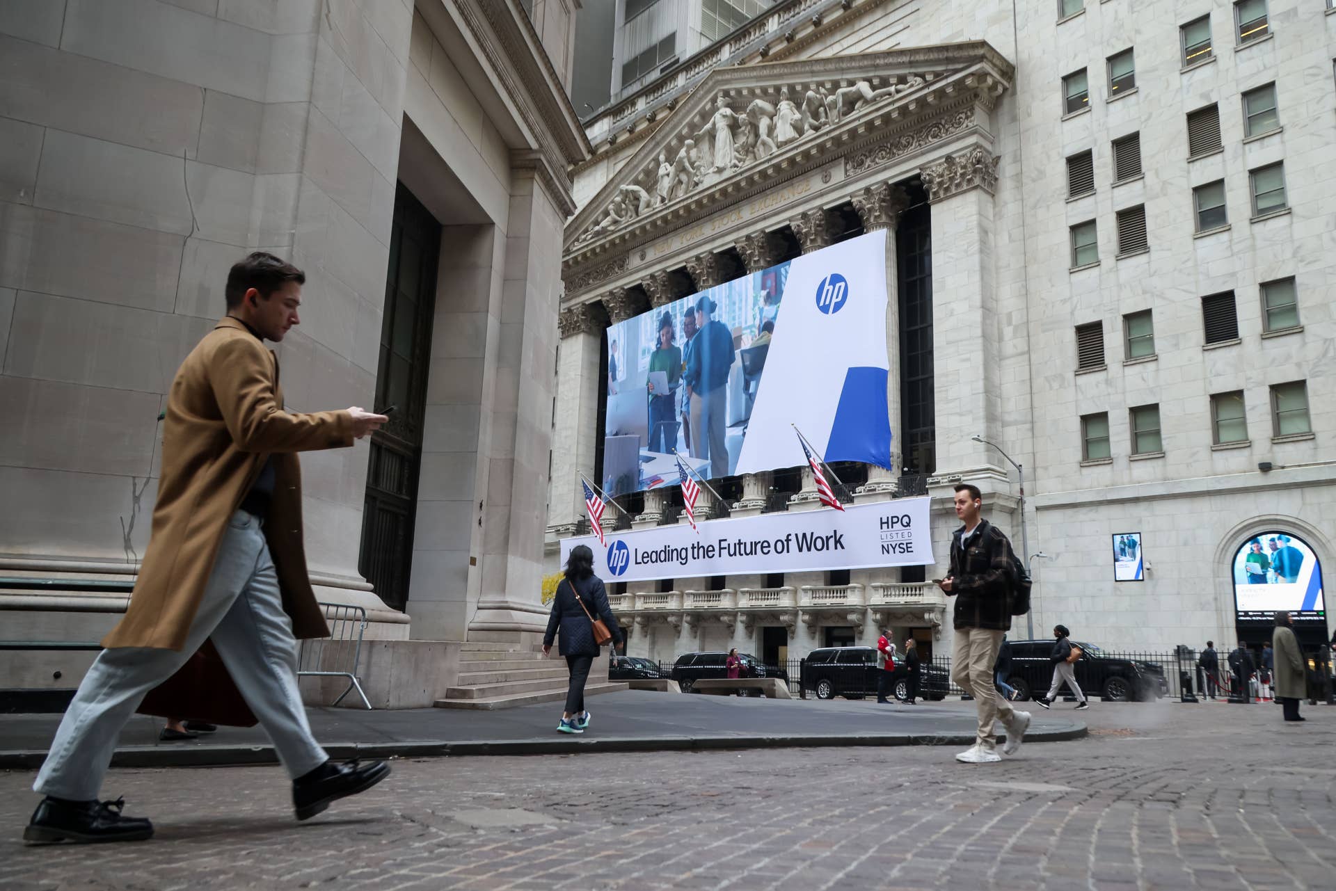 Morgan Stanley sounds alarm on new AI spending bubble risk - TheStreet
