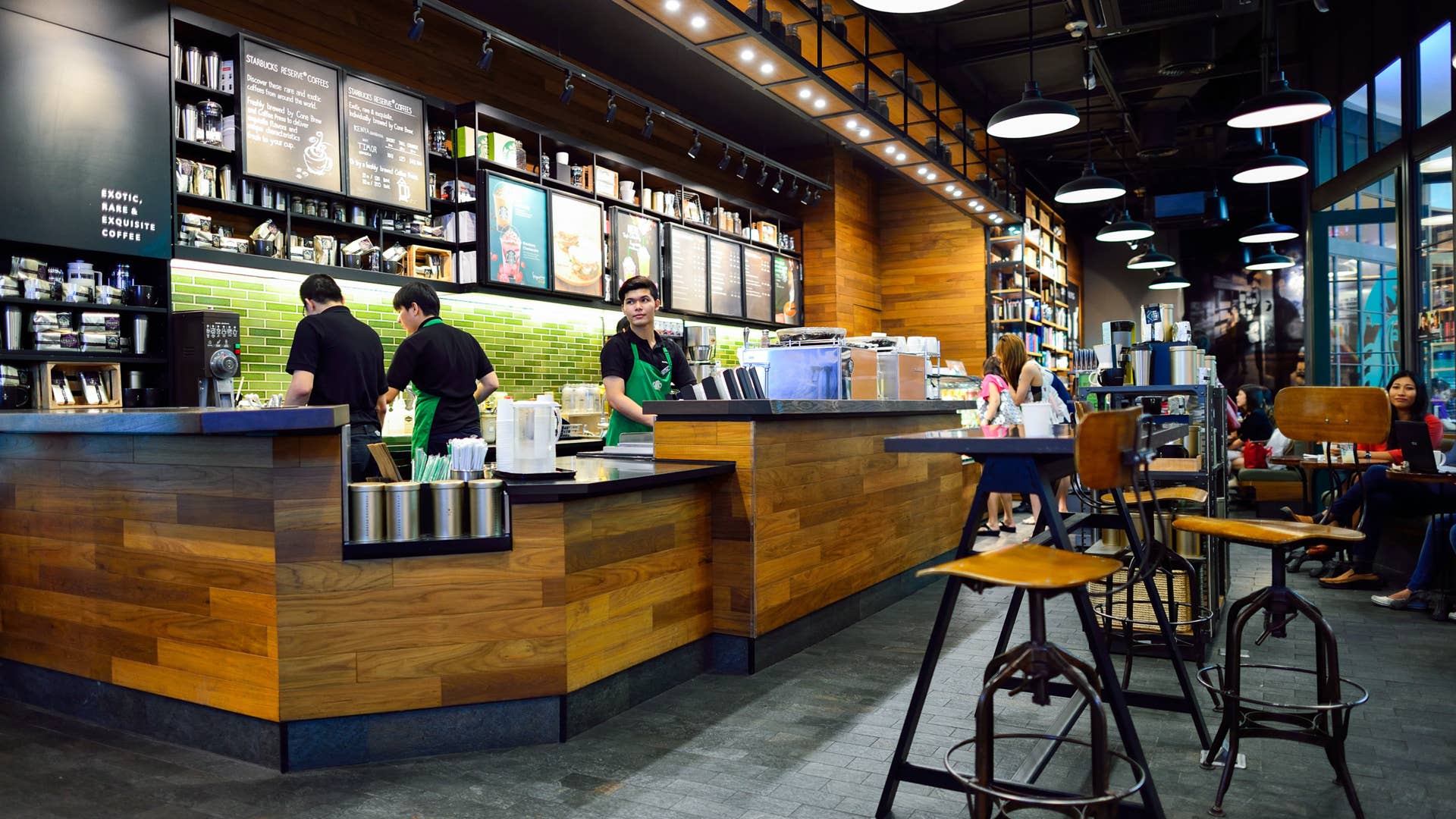 Starbucks is rolling out two big changes to 1,000 stores in 2026 ...