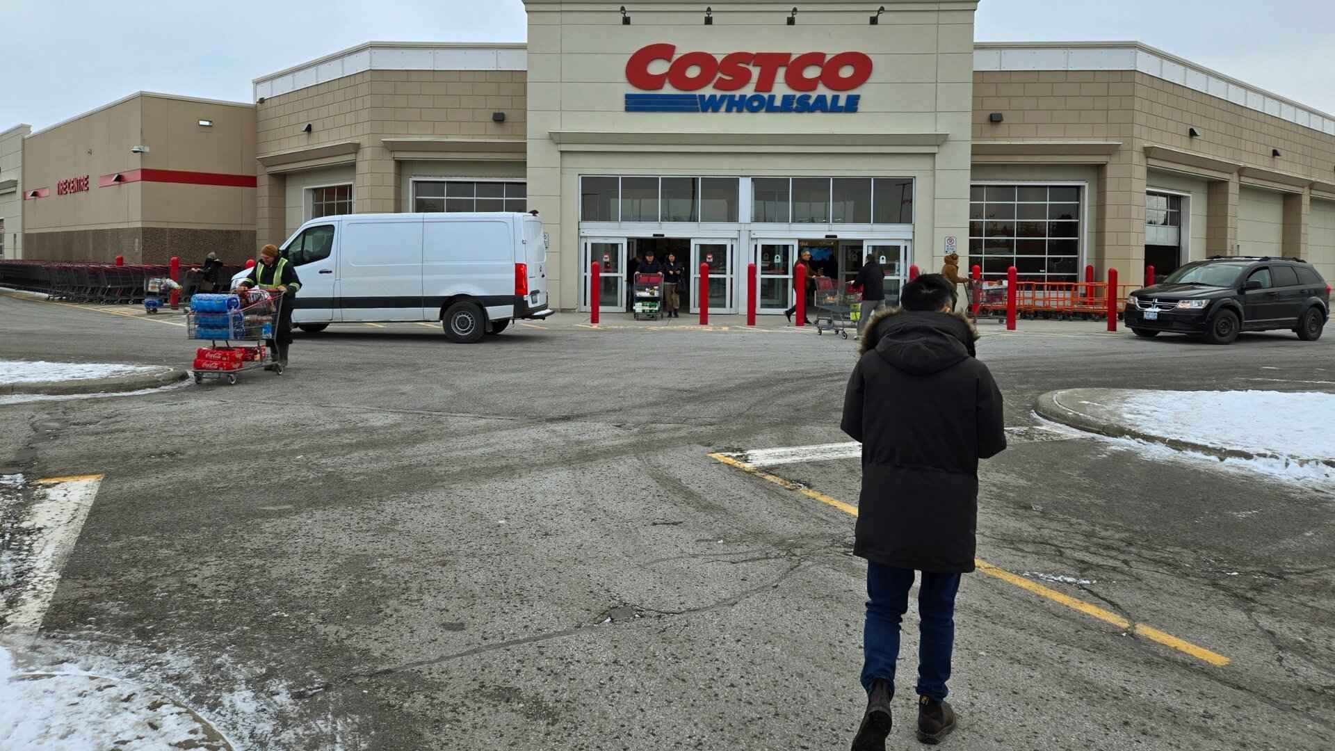Costco improves checkout and digital shopping experience - TheStreet